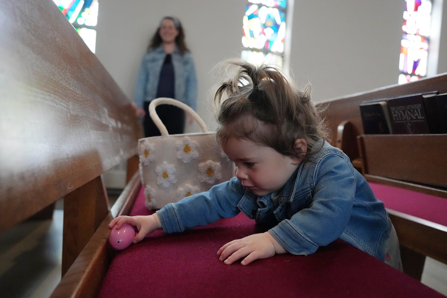 Bundle up: Alternatives to backyard egg hunts for chilly Easter weekend