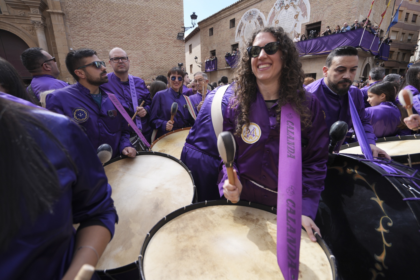 Resines protagoniza la rompida de Calanda en un Viernes Santo ...