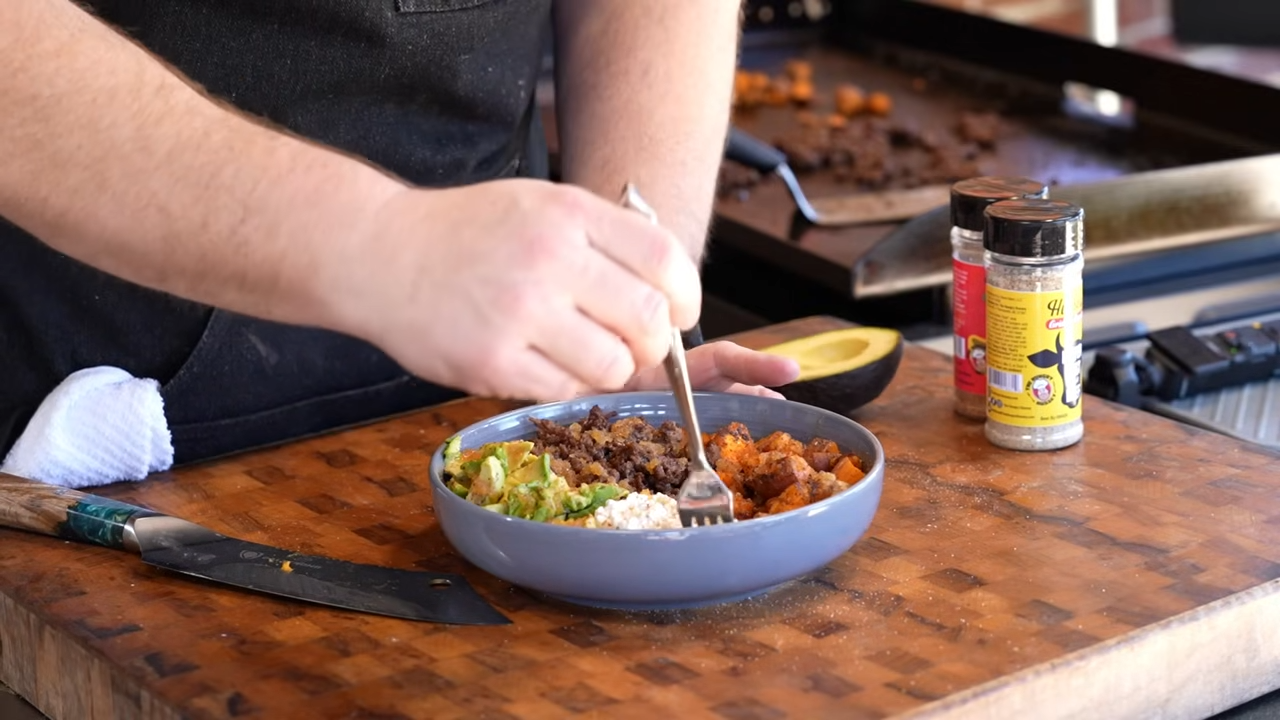 Make this easy high protein sweet potato and beef bowl