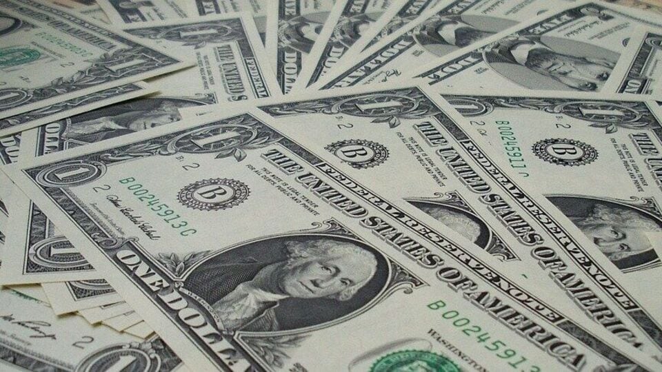 FPIs extend selling streak to 21 trading sessions; pull out ₹1.37 lakh ...