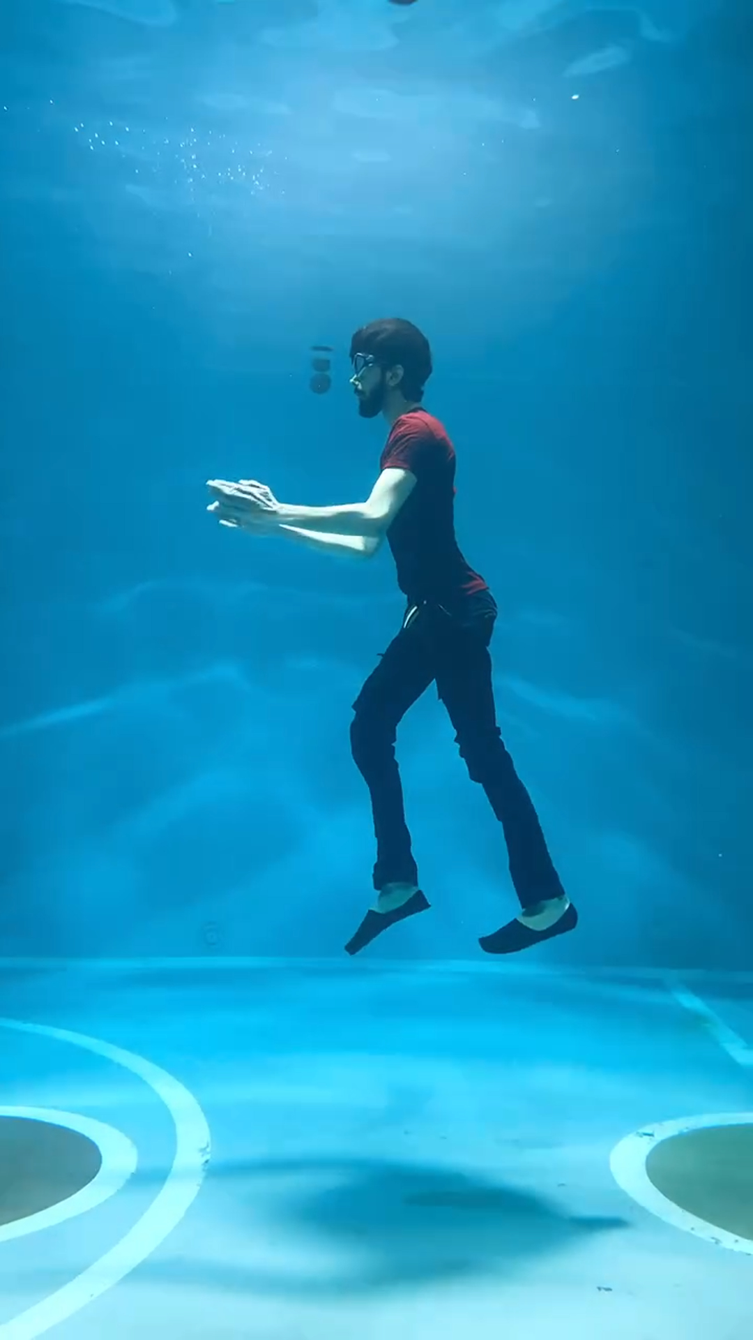 Dancing underwater like it’s another world