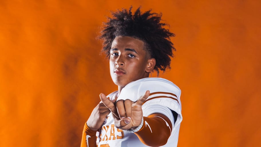 Texas Longhorns release highlights from latest spring practice