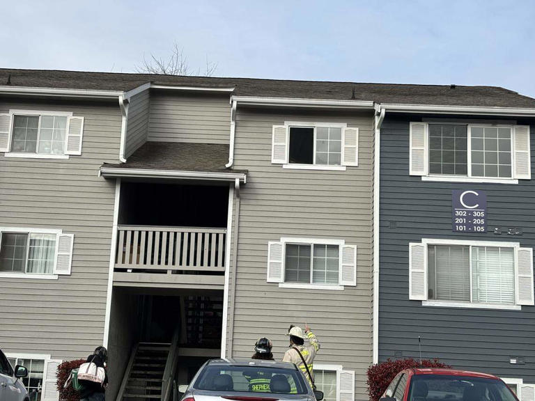 1 dead, residents evacuated after fire in Tacoma apartment building