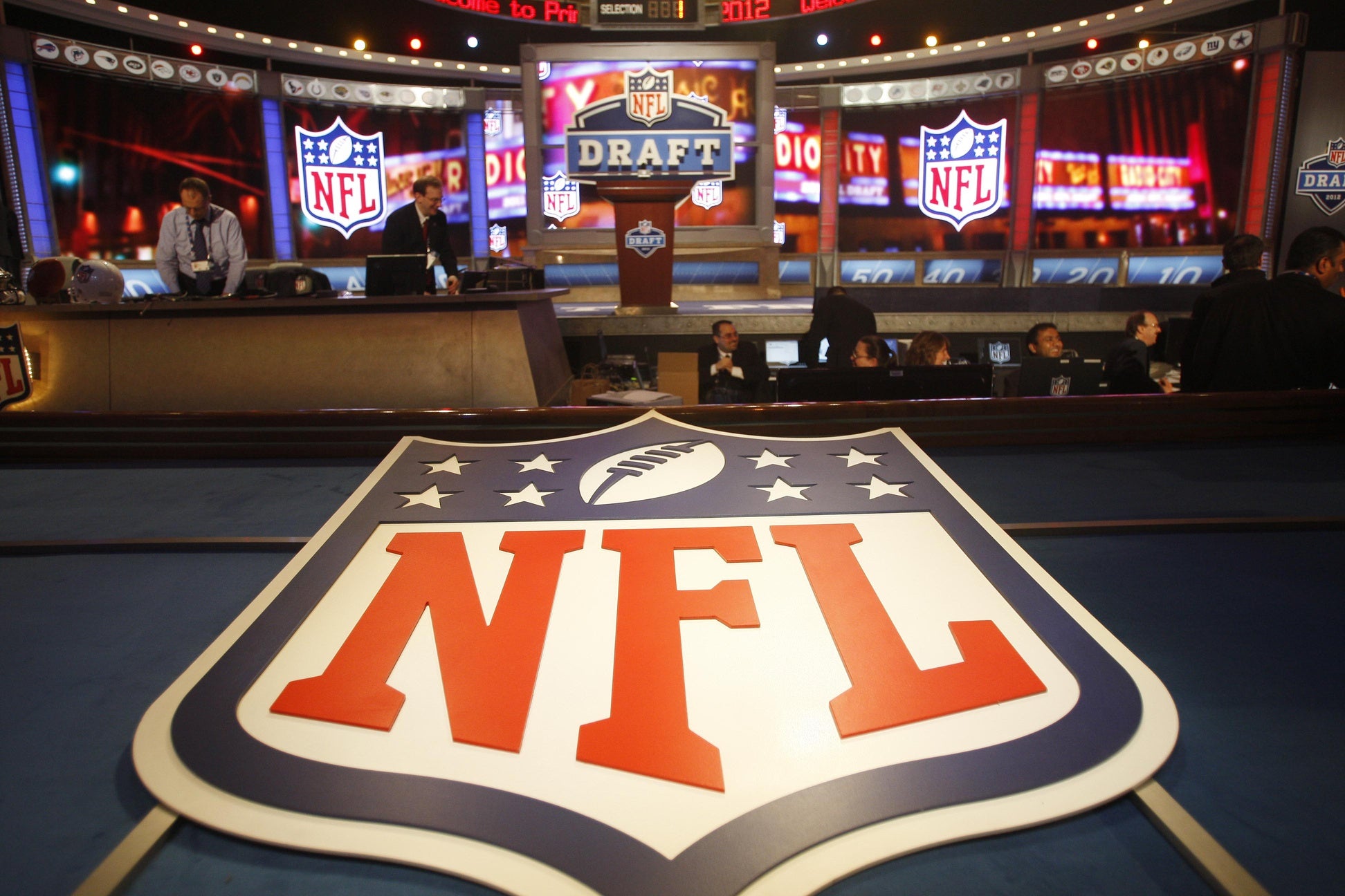 The NFL draft's most recent trade up into the 30th overall pick offers ...