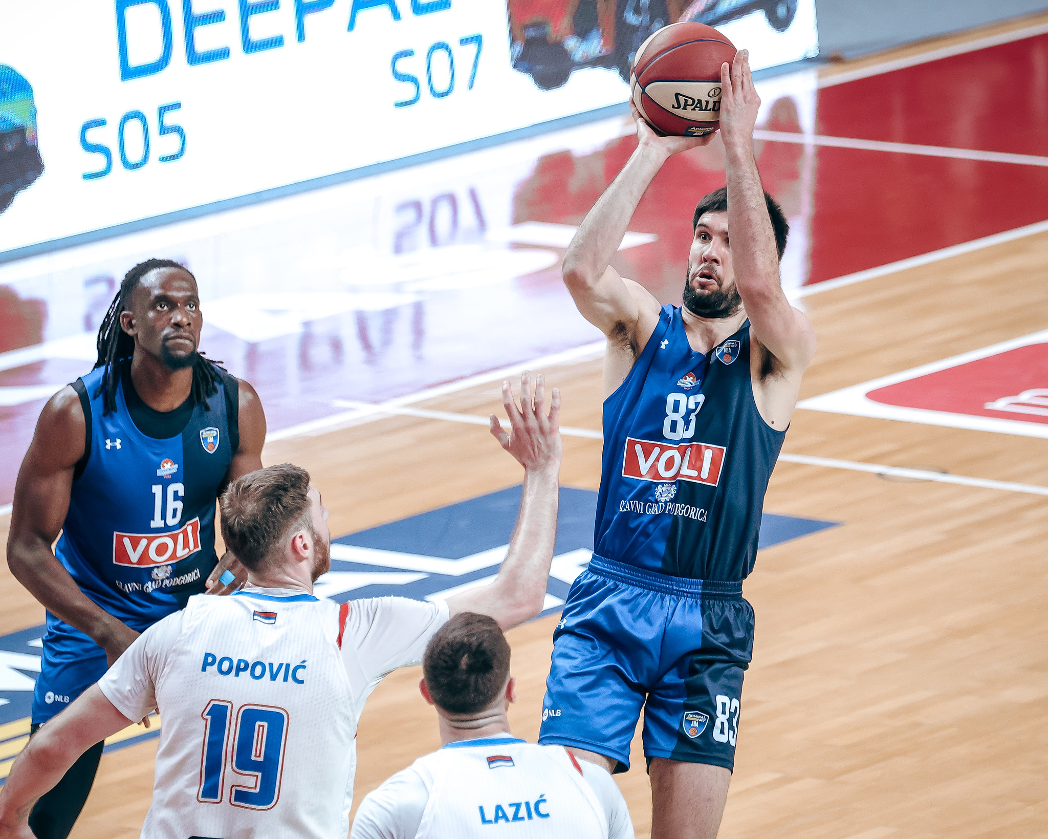 Axel Bouteille amène Podgorica en demi-finales des playoffs