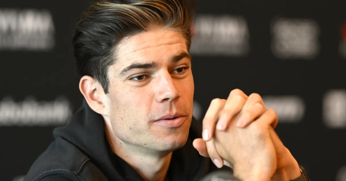 "Belachelijk": Van Aert houdt de druk af en is klaar en duidelijk over ...
