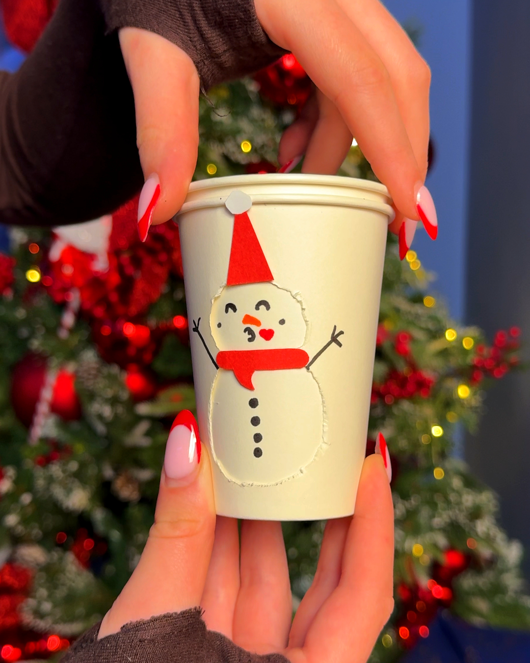 Match your snowman cup with your mood ⛄🥤