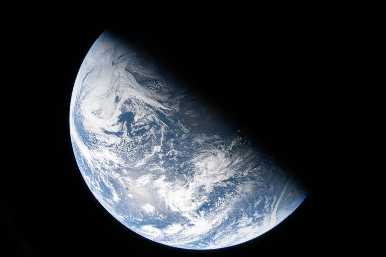 How to track Artemis II astronauts to the moon