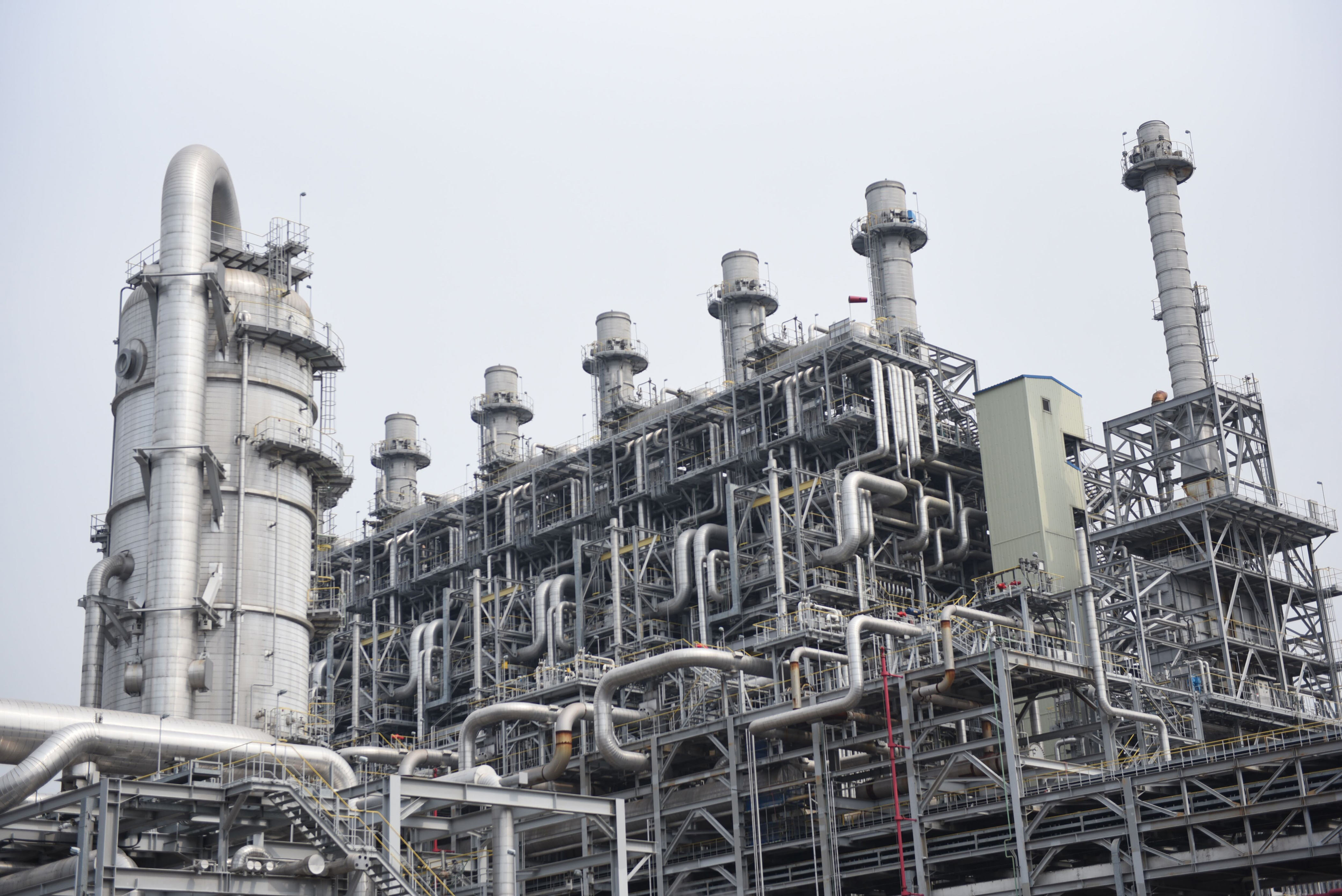 Local governments freeze garbage bag prices amid cost surge