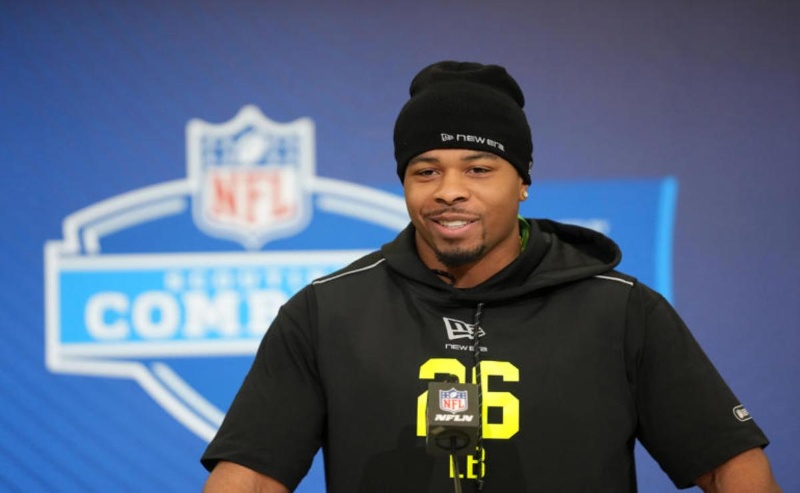 2026 NFL mock draft: Broncos eye defensive boost with linebacker pick ...