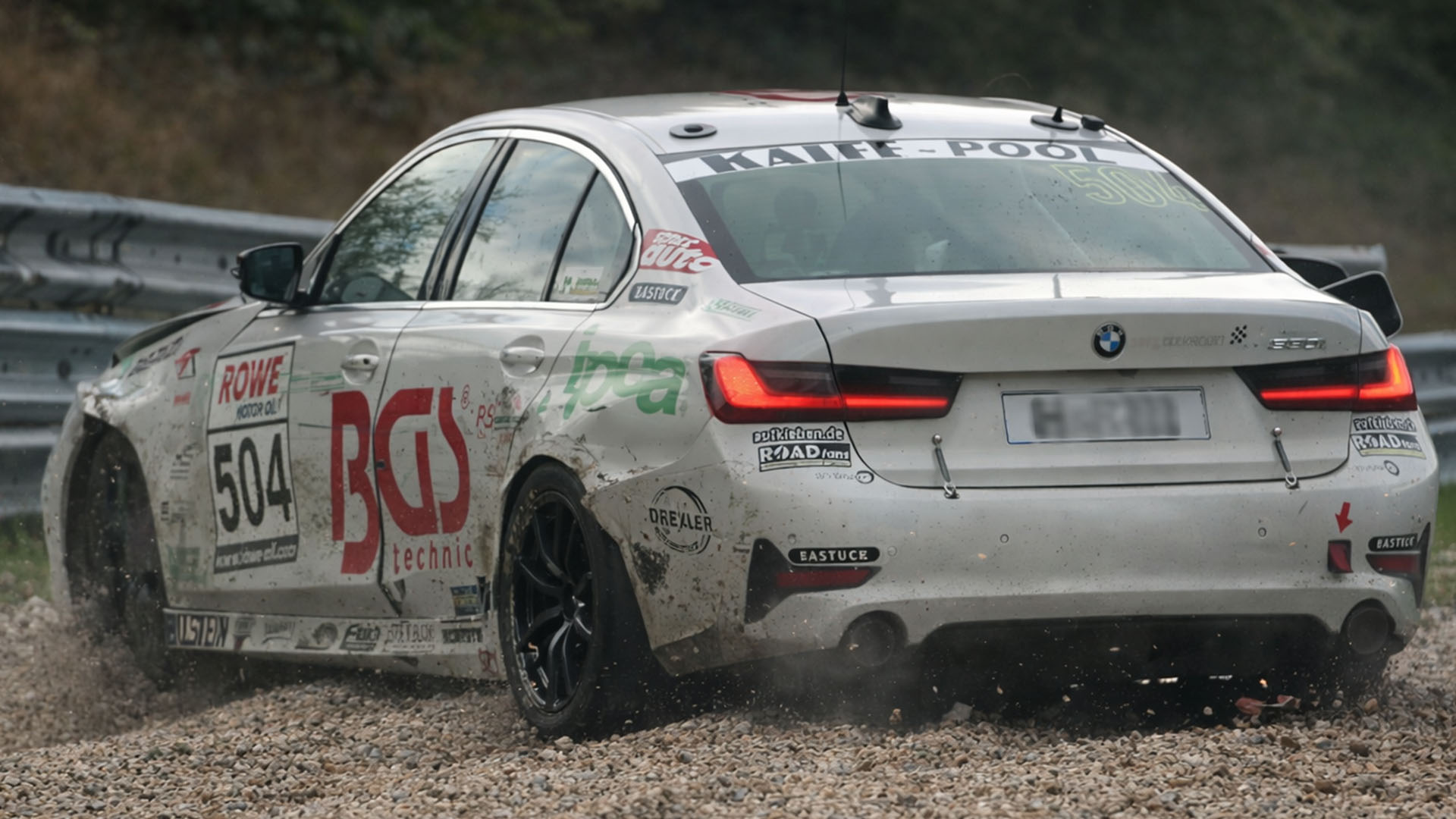 Massive crash leaves car destroyed, Nürburgring NLS highlights
