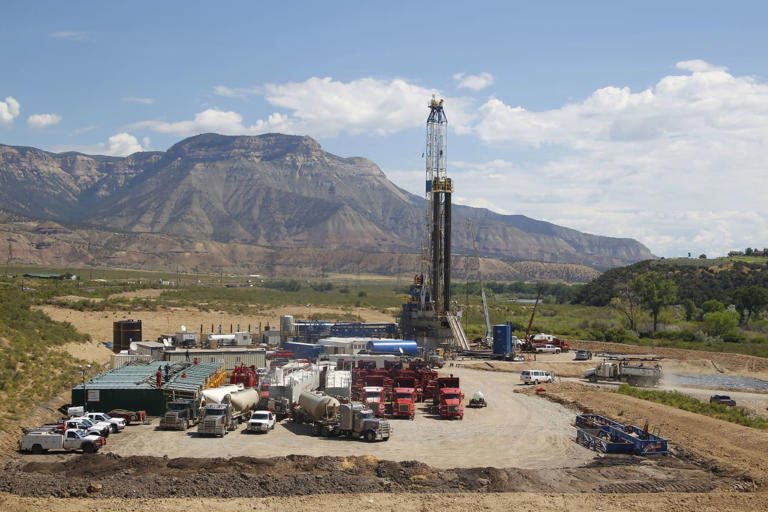 This energy fund yields 12%. It’s riding high on AI more than oil.