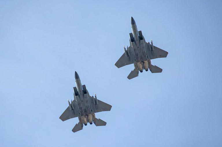 US rescues missing ‘seriously wounded’ officer from fighter jet shot ...