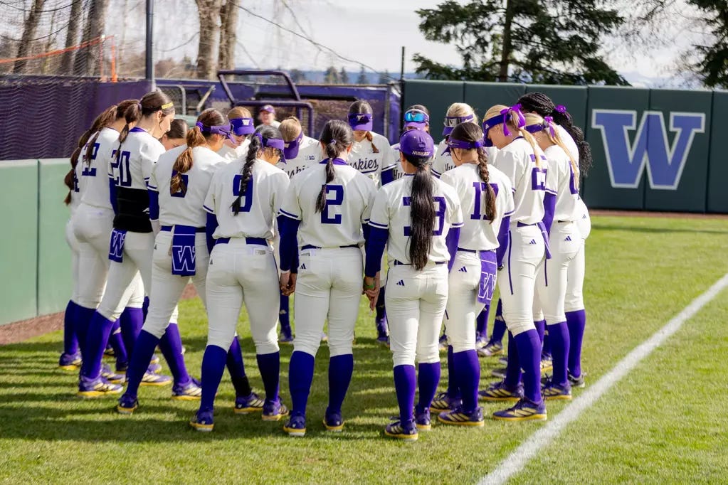 Washington softball falls 3-2 to Saint Mary's in 11 innings
