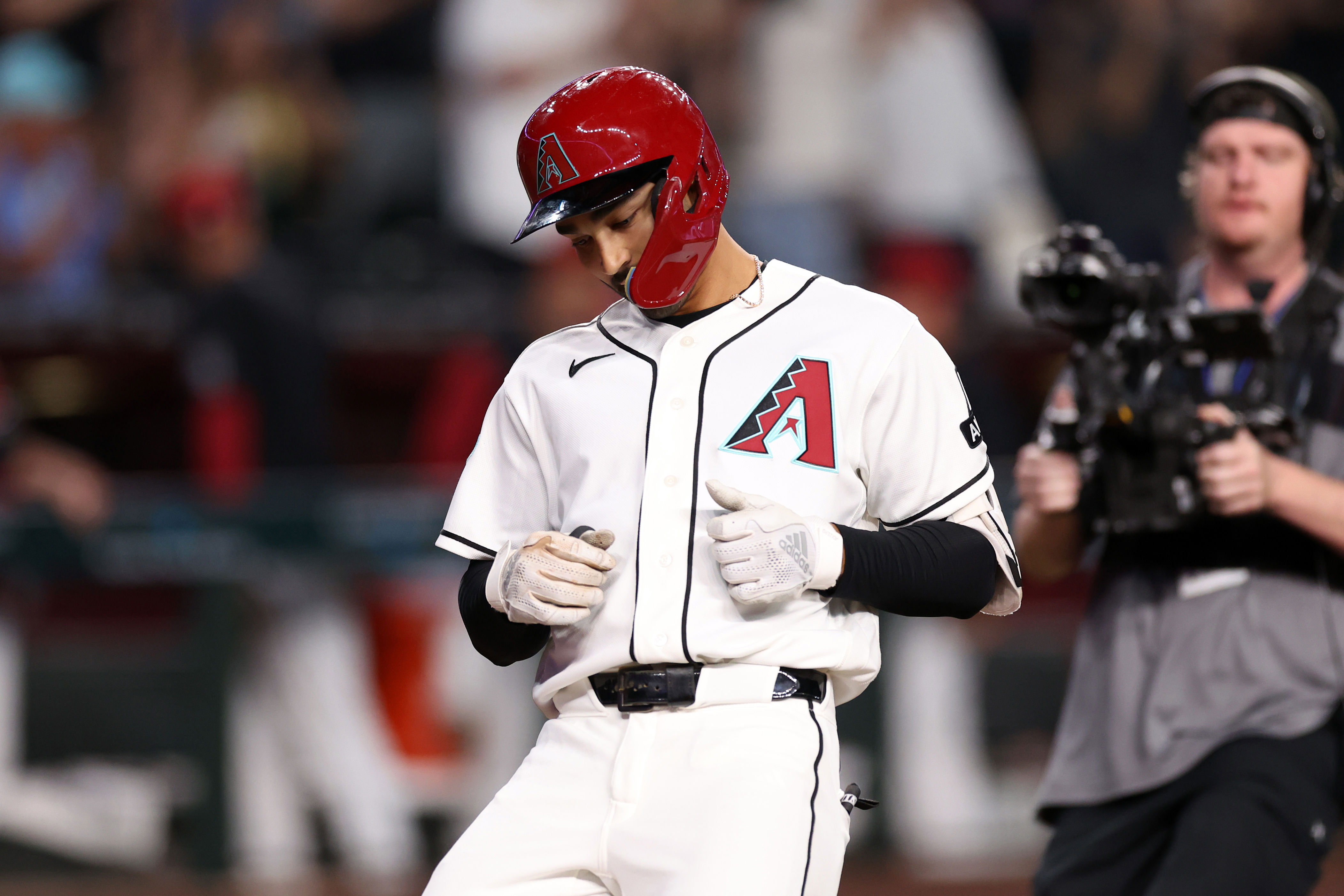 Jordan Lawlar breaks wrist, Joe Ross DFA’d