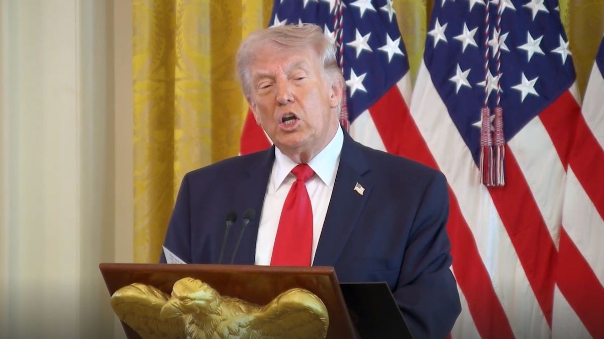 White House posted and deleted video of Trump mocking SCOTUS justices ...