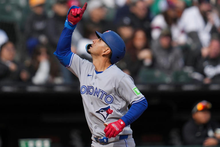 Peters' single caps 2-run 10th as White Sox beat Blue Jays 5-4 in home ...