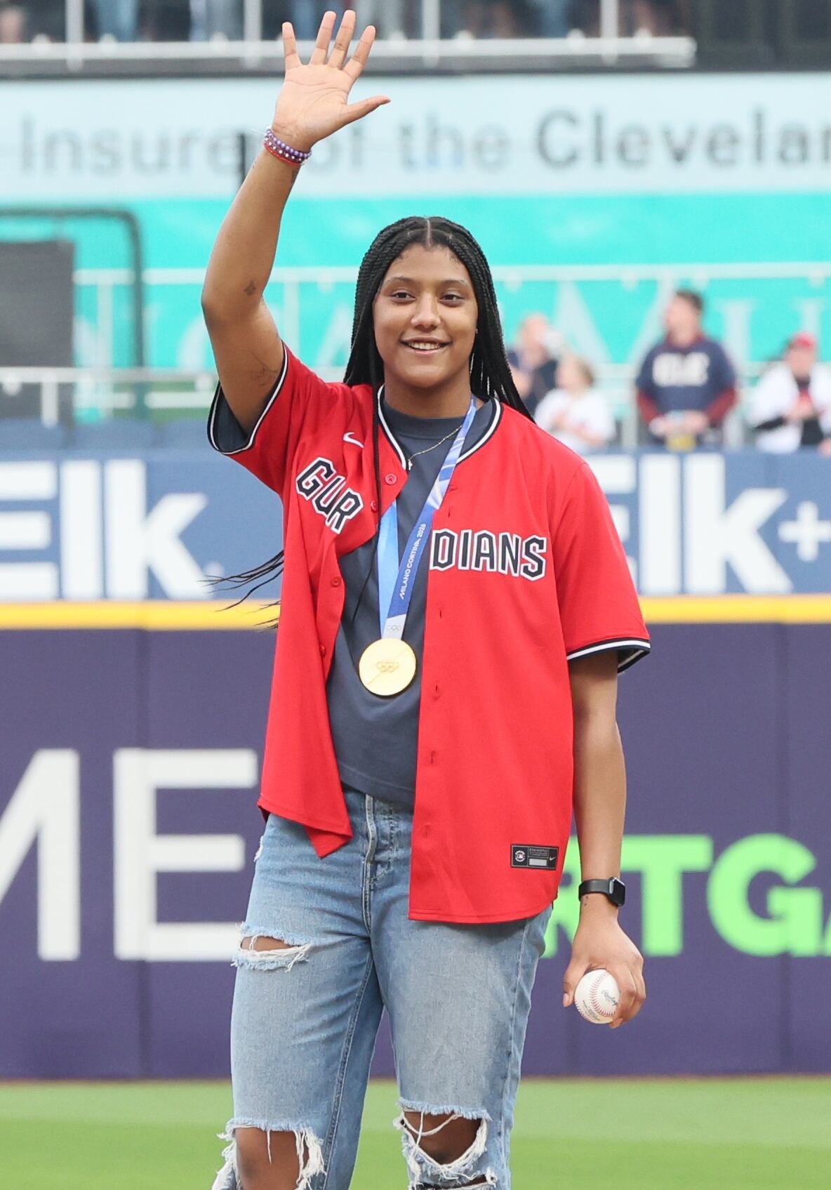 Watch Olympic hockey hero Laila Edwards deliver first pitch at ...