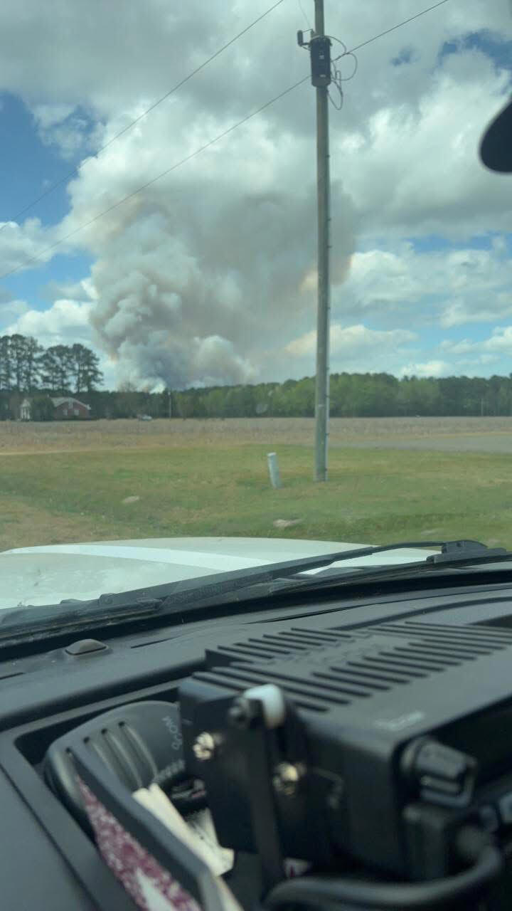 Fast-moving brush fire in Pender County now contained