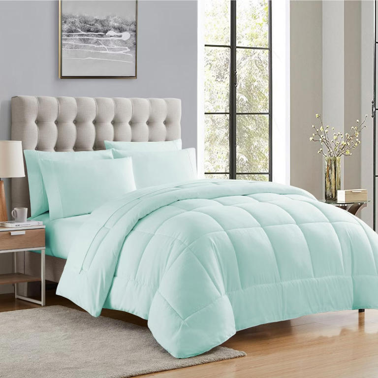 Target offers 7-piece reversible comforter set for only $50 — perfect ...