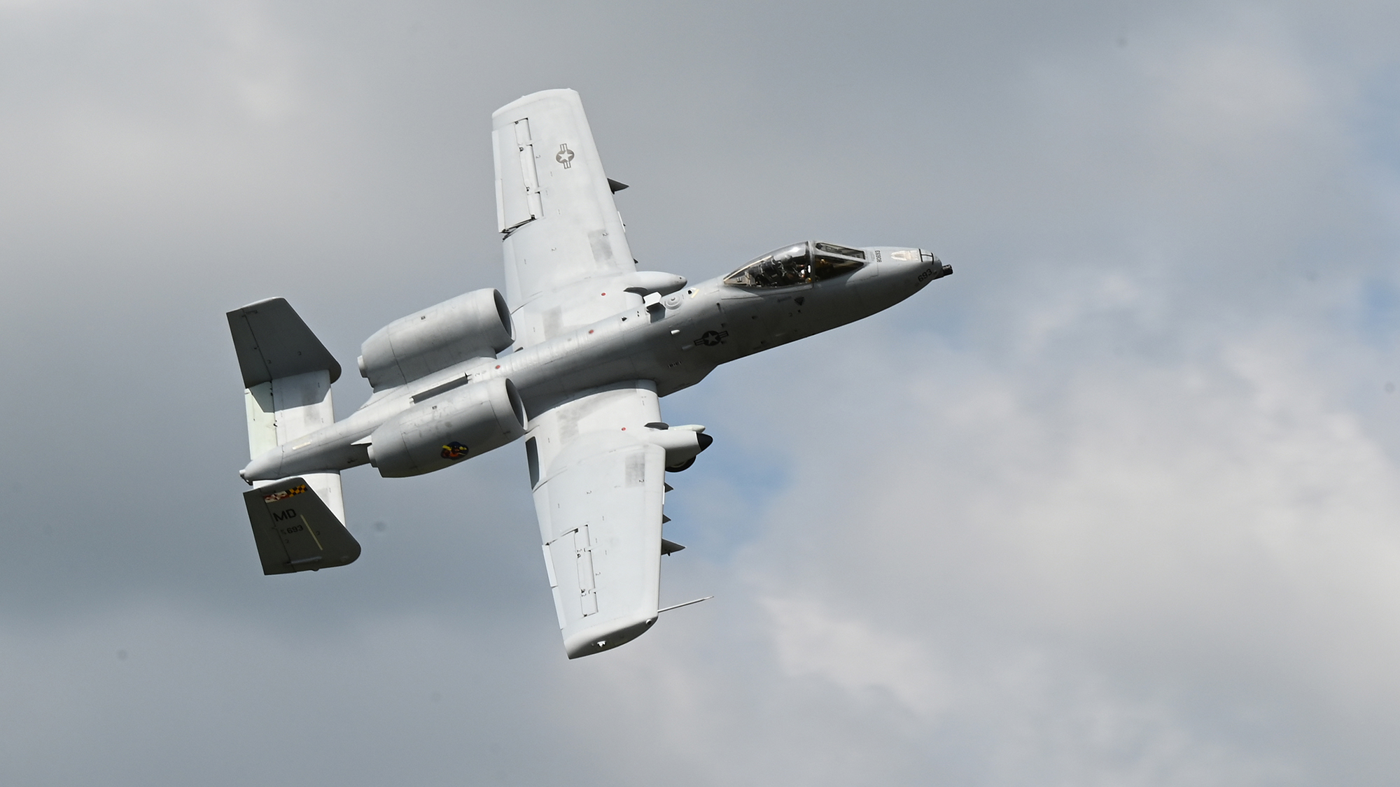 A-10 Thunderbolt II crashed near the Strait of Hormuz, US officials ...