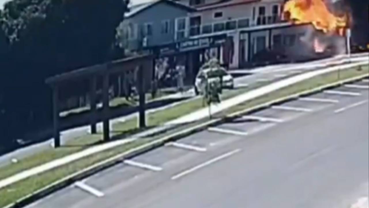 Brazil Plane Crash: Explosion After Aircraft Crashes Into Home In Capao ...