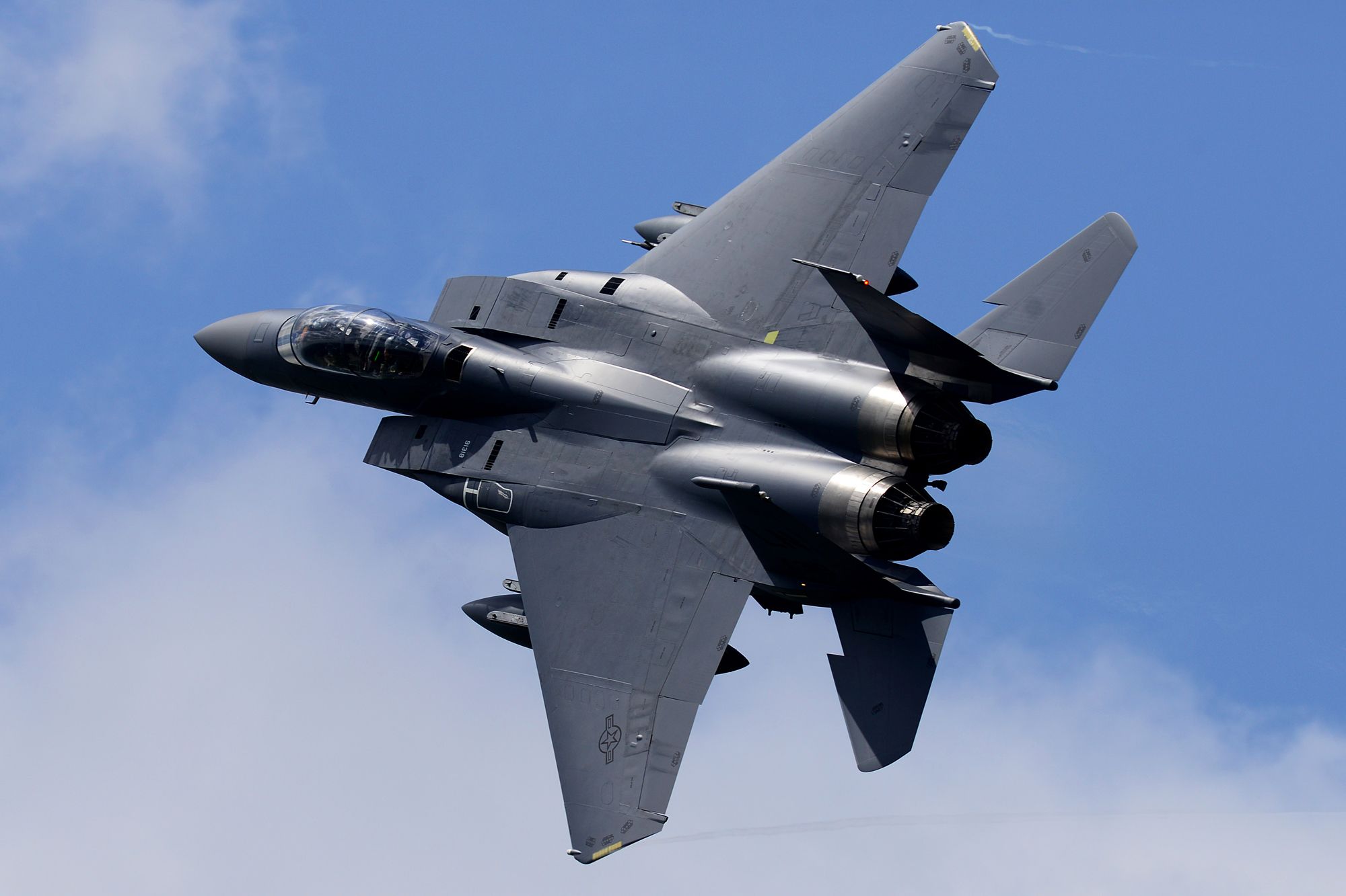 1 rescued after US fighter jet shot down over Iran as search continues ...