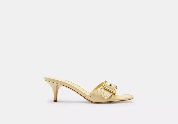 Kitten heels : 5 chaussures à petits talons tendance au printemps 2026
