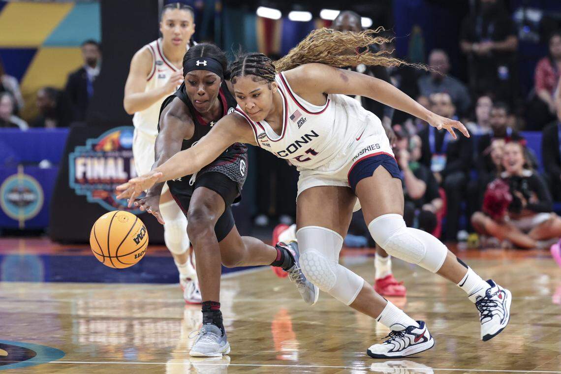 Gamecocks knock off undefeated UConn, advance to 2026 WBB national ...