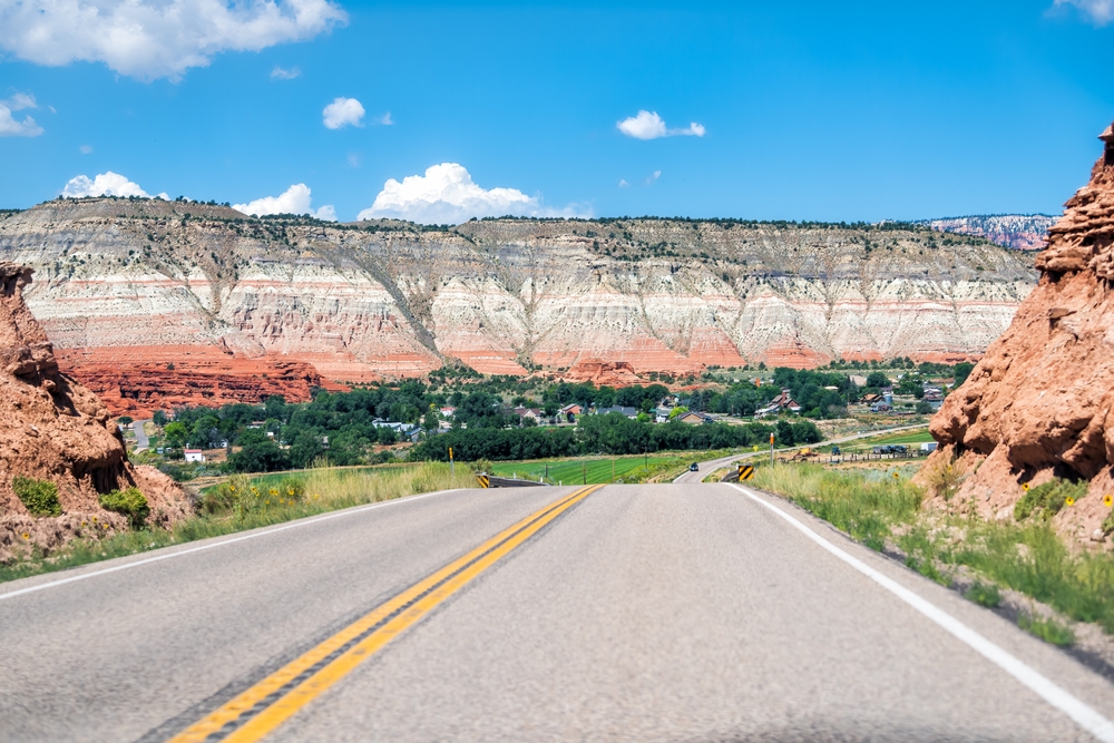 Southern Utah’s wildest drive packs 80 million years of Earth history ...