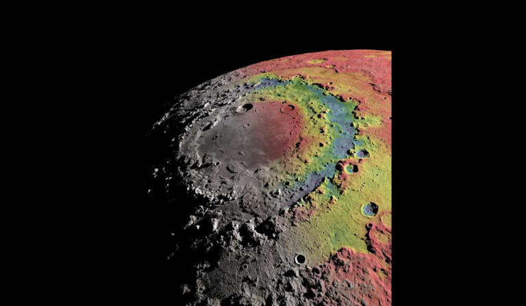 Here's what the Artemis II crew will see when they fly by the moon's ...