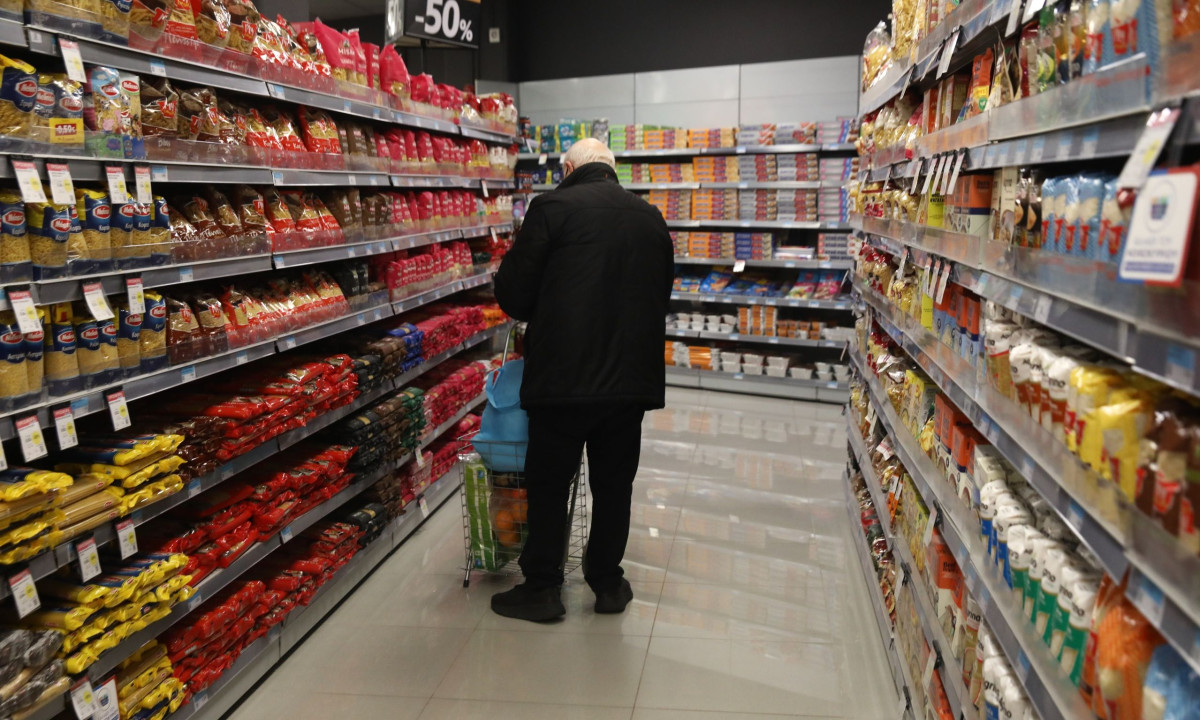 Μεγάλη Παρασκευή: Τι ώρα θα ανοίξουν σούπερ μάρκετ και καταστήματα