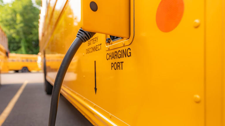 Fire breaks out in electric bus behind Roseville High School, roads closed