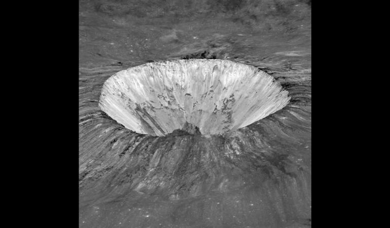 Here's what the Artemis II crew will see when they fly by the moon's ...