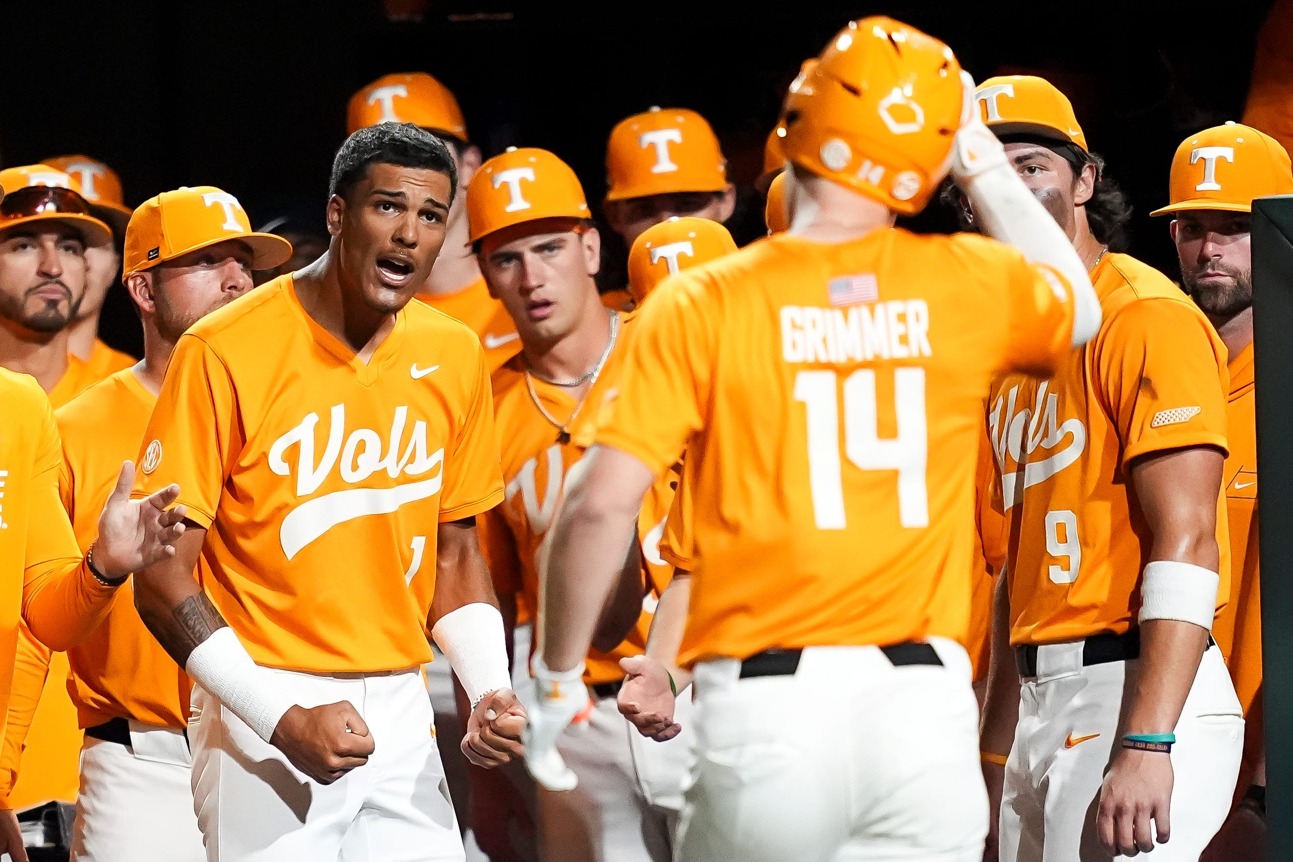 Tennessee baseball gives up three homers in loss to Ole Miss