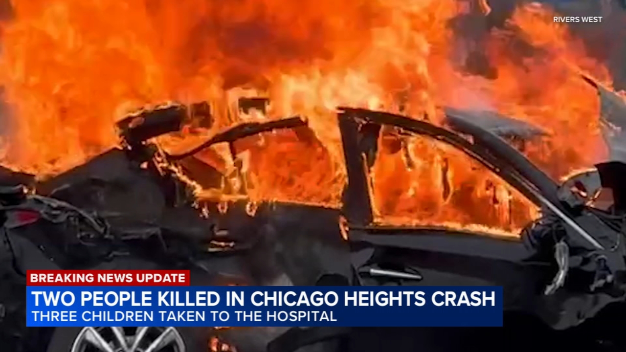 2 killed, 3 juveniles hospitalized after fiery 5-vehicle crash in ...