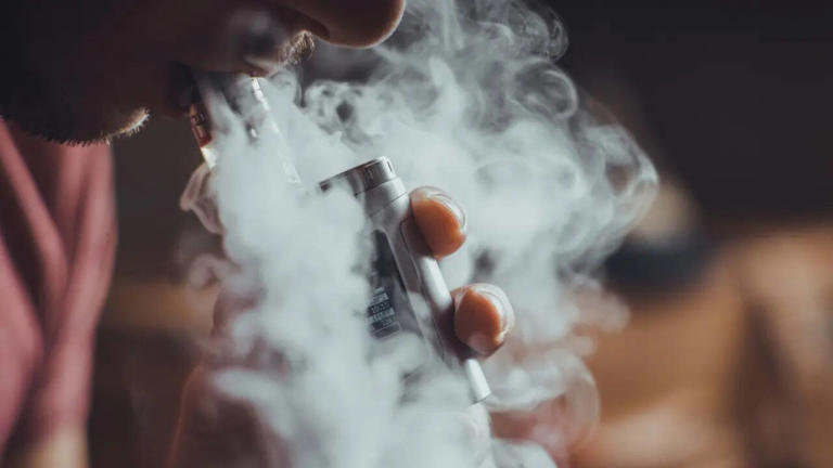 Scientists link vaping to 2 types of cancer; DNA-damaging chemicals to ...