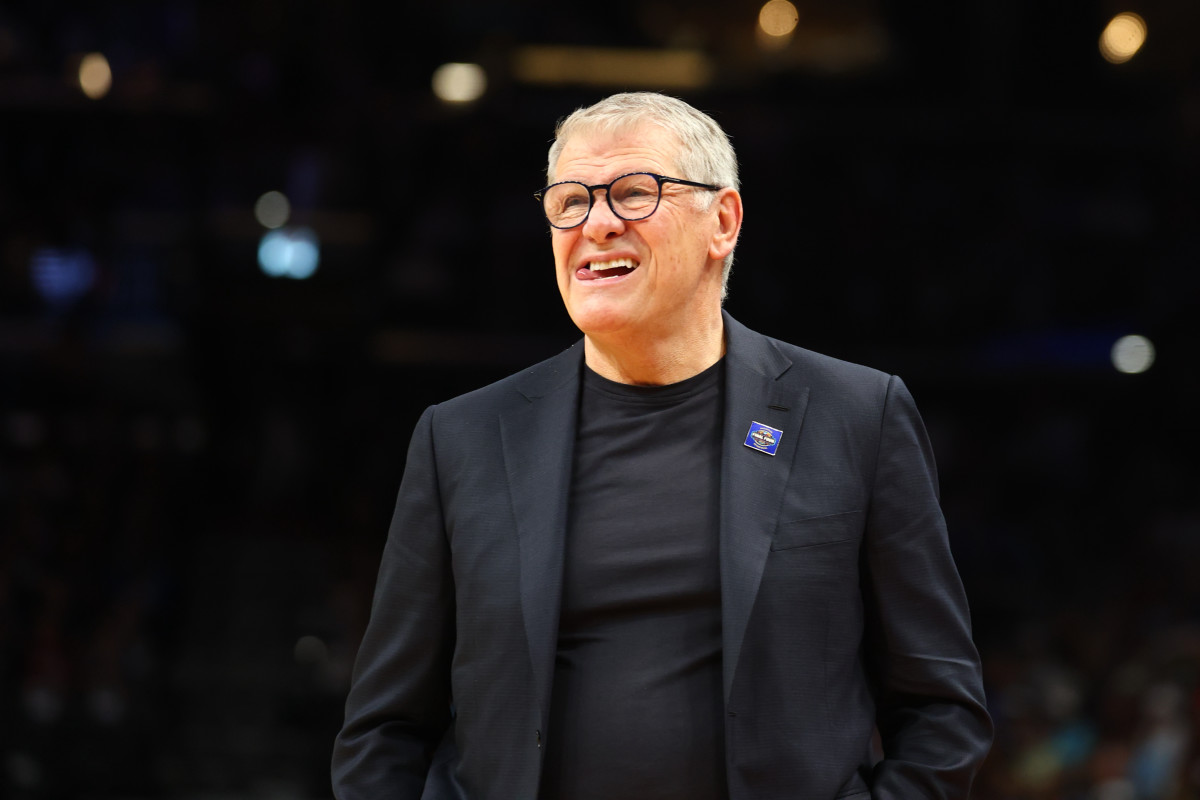 Geno Auriemma facing backlash for 'classless' behavior at Final Four