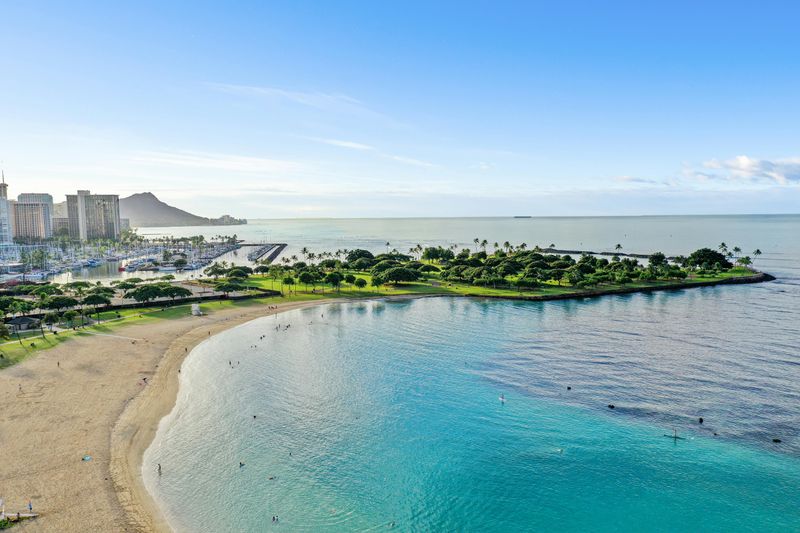 Hawaii stands out for families thanks to these key factors