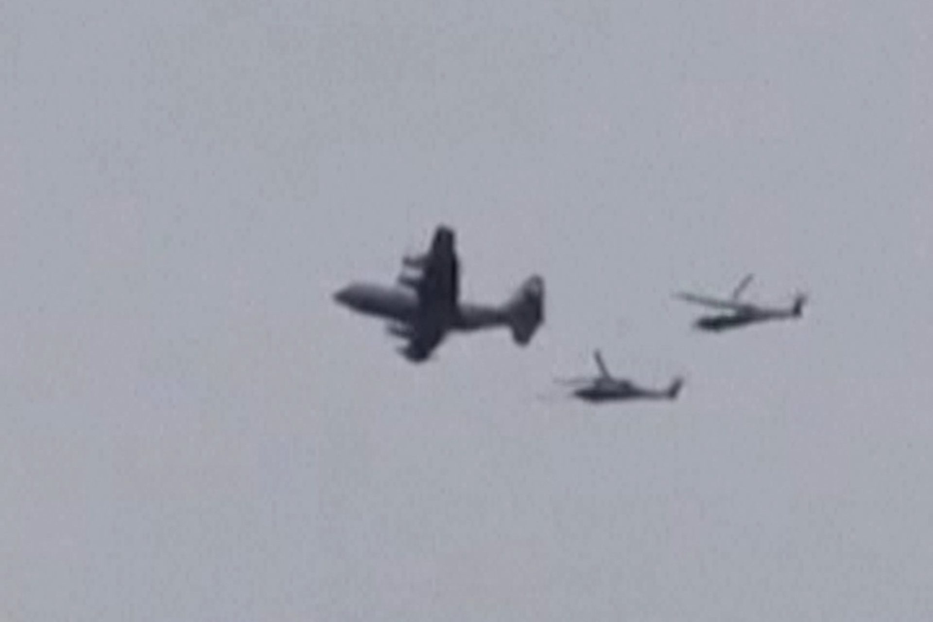 I was a fighter jet instructor. This is what the Iran crash crew will ...