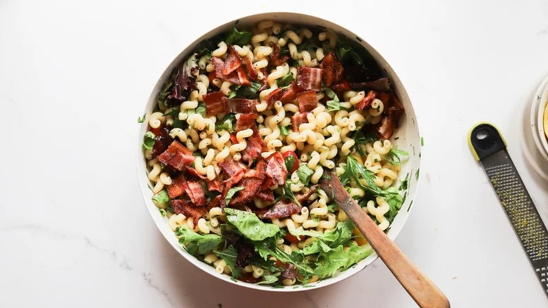 19 budget-friendly recipes for when you need to feed 10 people
