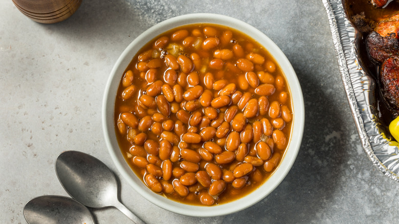 The best 2 spices in your pantry to give baked beans spicy flavor