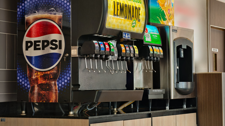 These 20 restaurant chains offer free drink refills