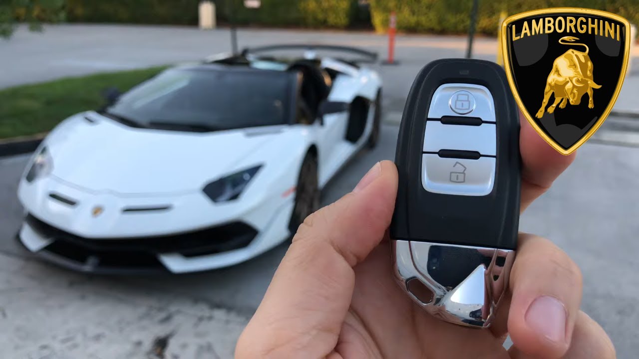 Lamborghini Aventador SV Roadster: encendido, interior de lujo y sonido V12