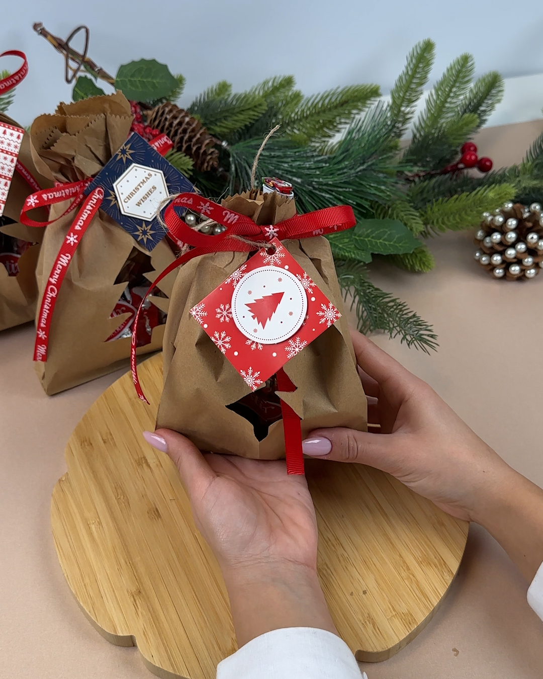Turn ordinary paper into beautiful wrapped gifts 🎁
