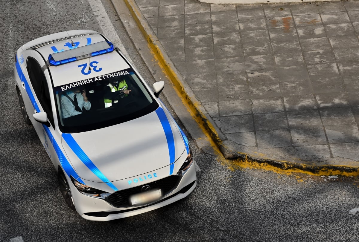Χειροπέδες σε 73χρονο για απόπειρα ένοπλης ληστείας στον Κολωνό