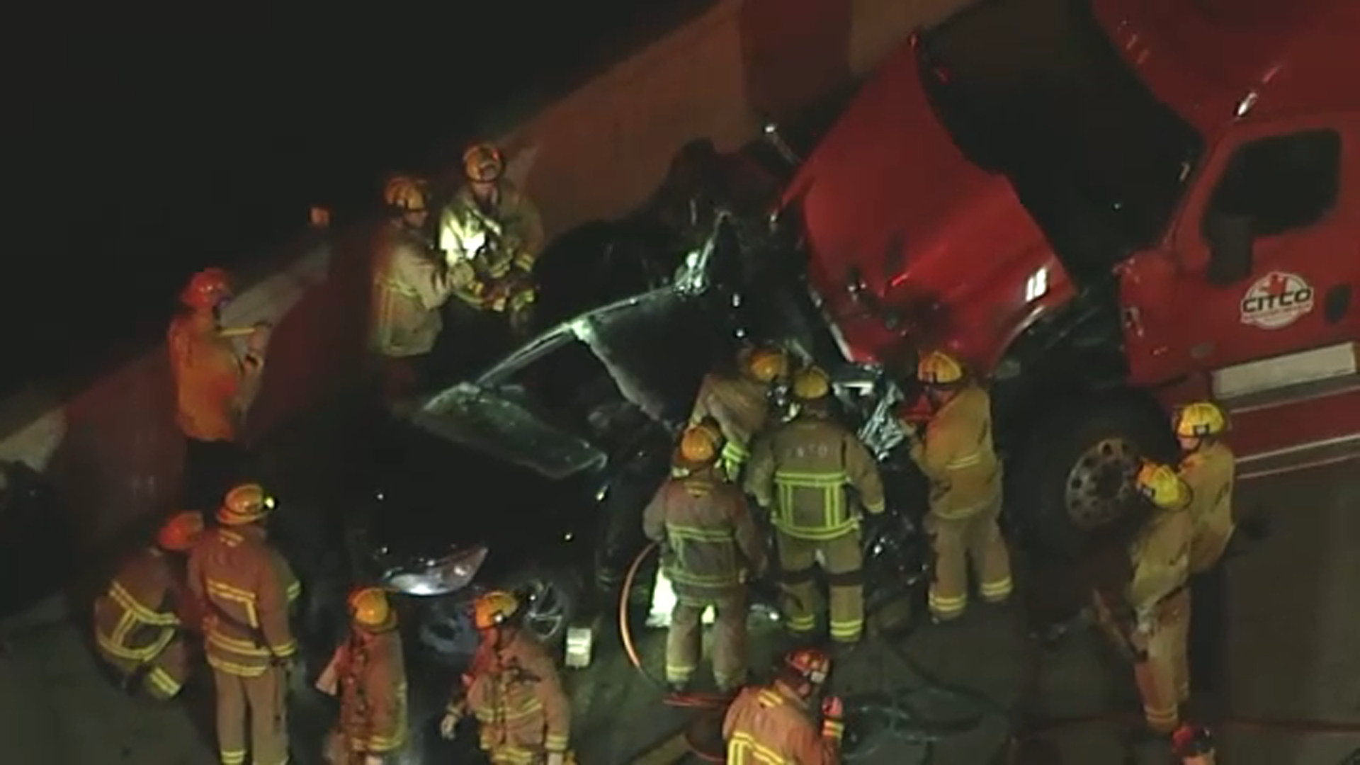 2 killed in violent crash involving semitruck on 210 Freeway in Sunland ...