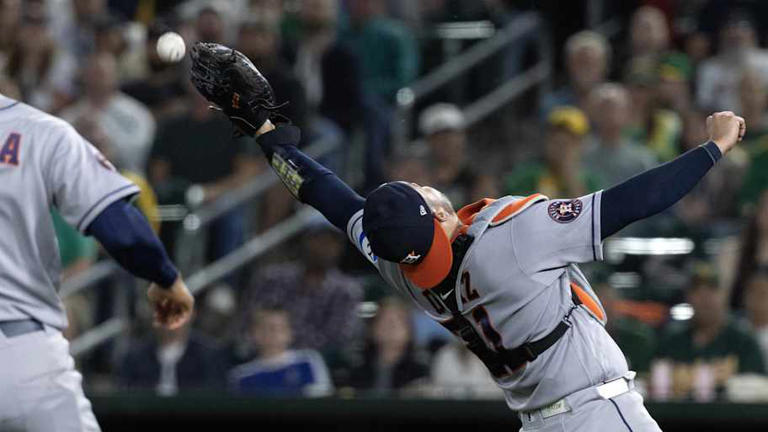 "Rounding third, I had chills": Sacramento crowd leaves its mark on ...