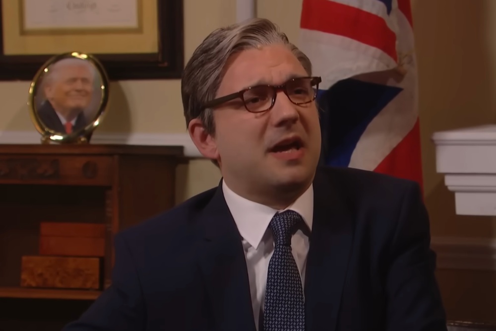 Peppa Pig, Harry Kane, Olivia Colman cheer up UK in 'SNL UK.' open