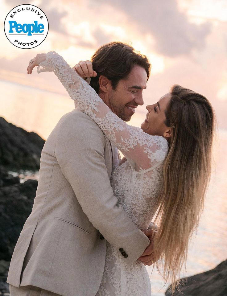Crystal Harris marries James Ward in 'elegant' island wedding ceremony ...